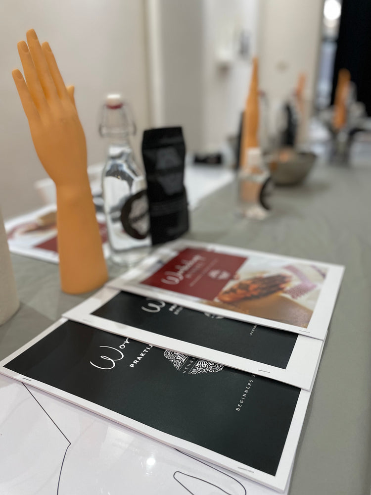 online booking – Henna Maryam